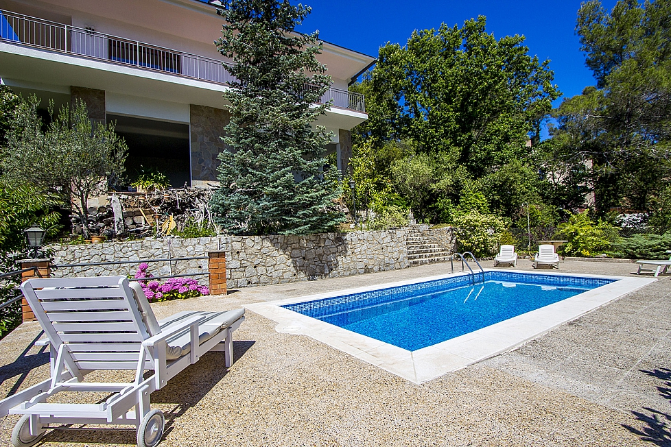 Hyggeligt hus med 5 soveværelser og pool, Sant Feliu del Raco ...